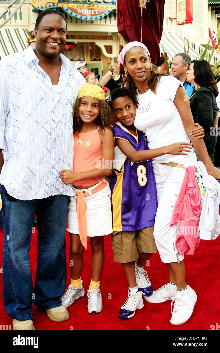 June 24, 2006 - Anaheim, CALIFORNIA, USA - RODNEY PEETE, HOLLY ROBINSON ...
