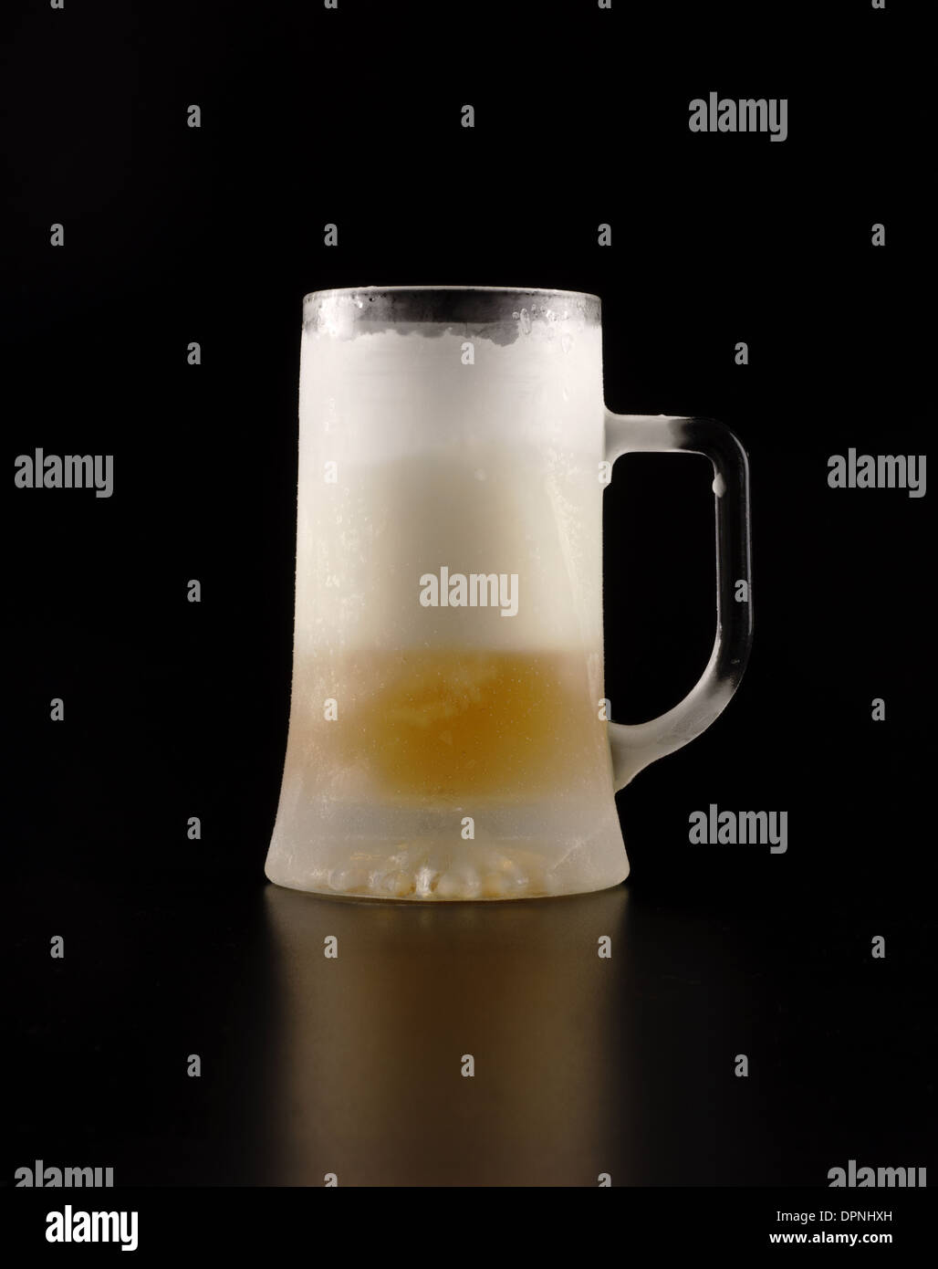 Frozen beer glass hi-res stock photography and images - Alamy