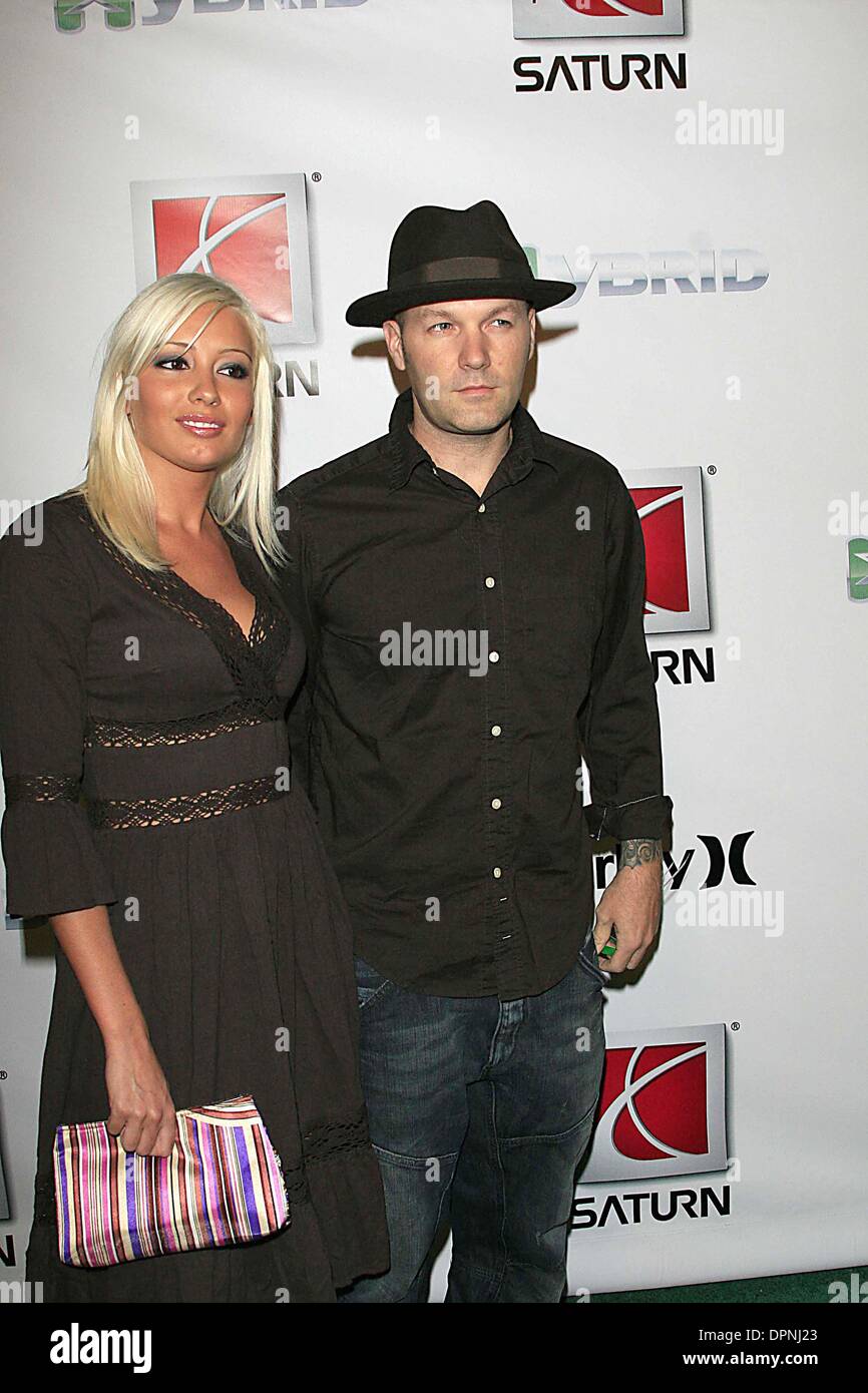 Aug. 2, 2006 - Hollywood, CALIFORNIA, USA - FRED DURST AND KRISTA ...