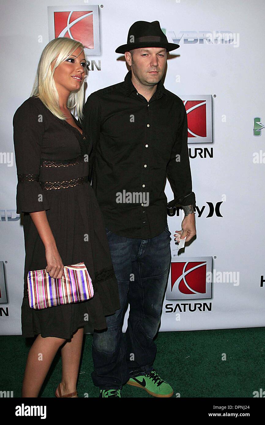 Aug. 2, 2006 - Hollywood, CALIFORNIA, USA - FRED DURST AND KRISTA ...