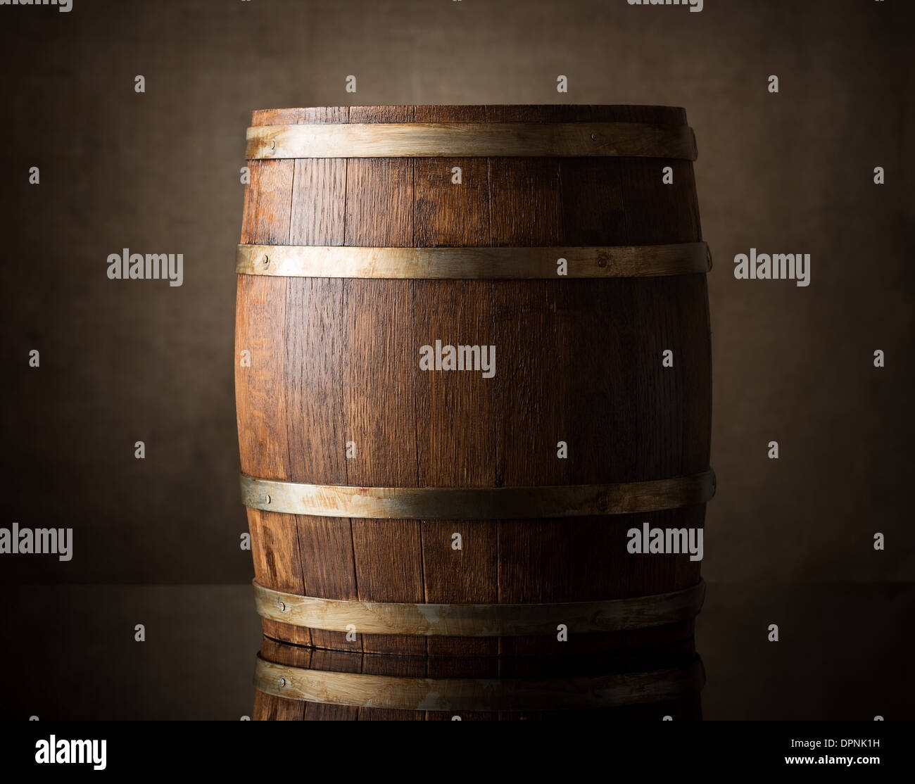 Old wooden beer barrel hi-res stock photography and images - Alamy