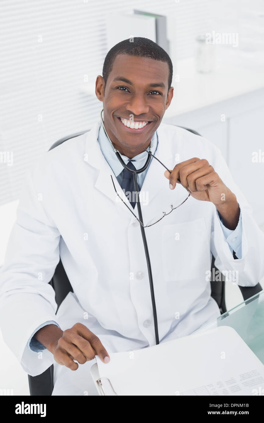 Doctor office desk hi-res stock photography and images - Alamy