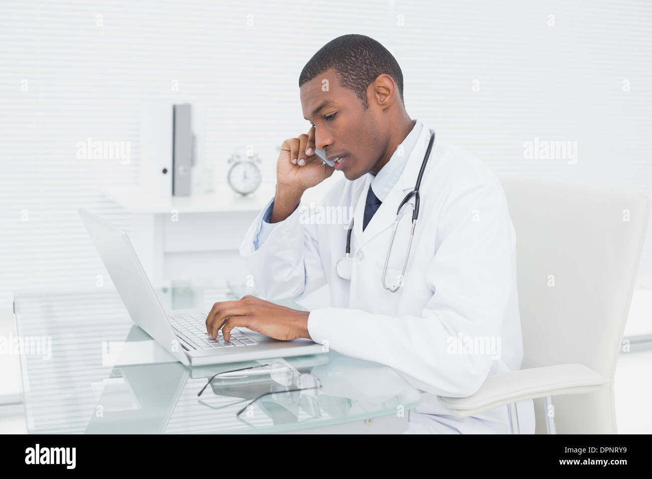 Mobile medical office hi-res stock photography and images - Alamy