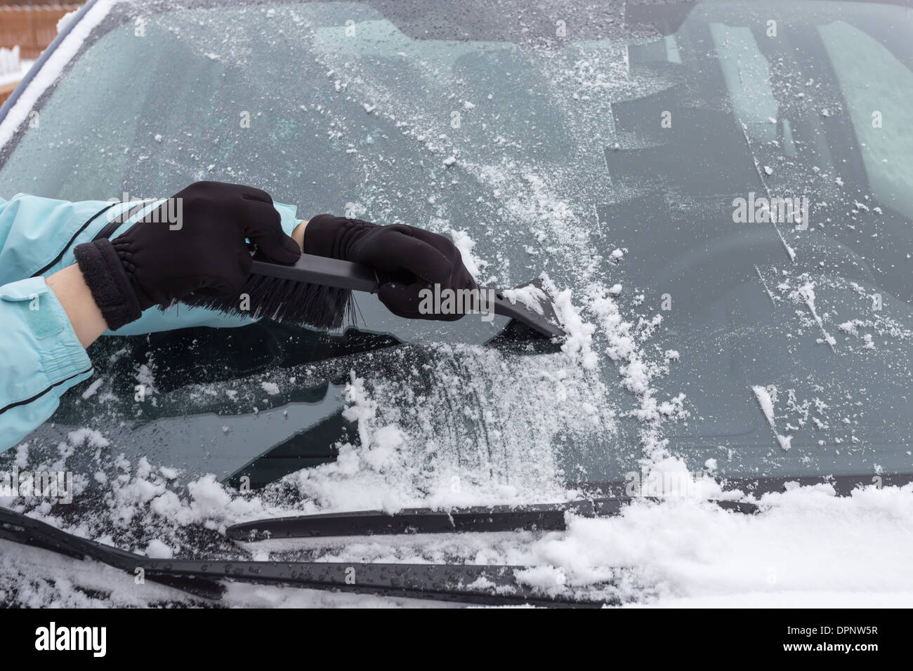 Woman car scratch hi-res stock photography and images - Alamy