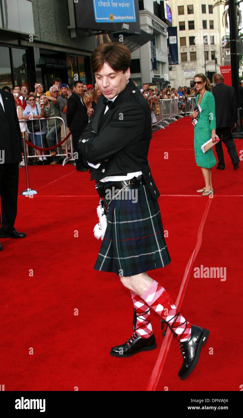 June 8, 2006 - Hollywood, CALIFORNIA, USA - MIKE MYERS -.SIR SEAN ...