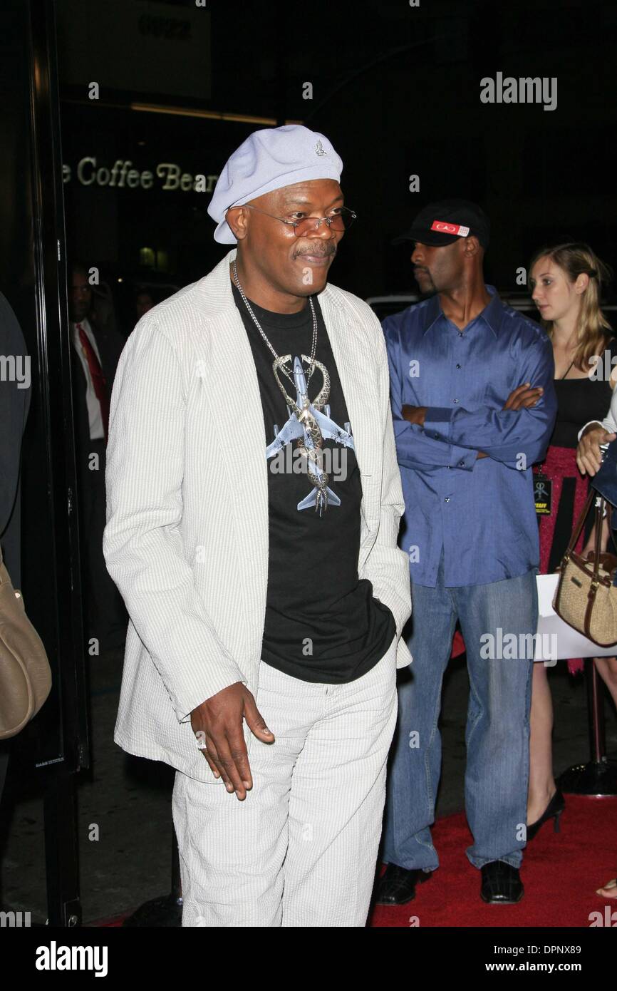 Samuel l jackson snakes on a plane hi-res stock photography and images ...