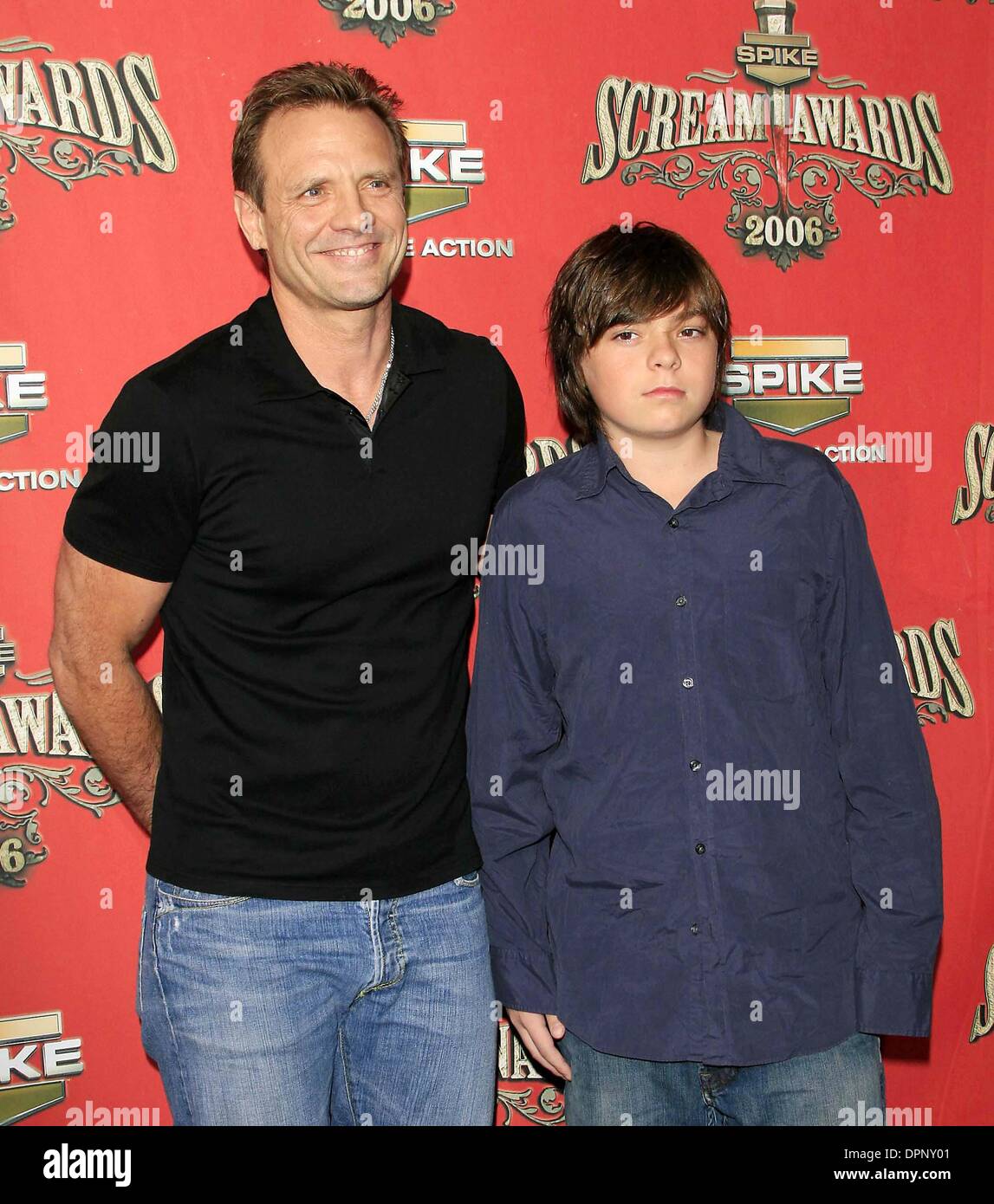 Oct. 7, 2006 - Hollywood, CALIFORNIA, USA - MICHAEL BIEHN AND HIS SON ...