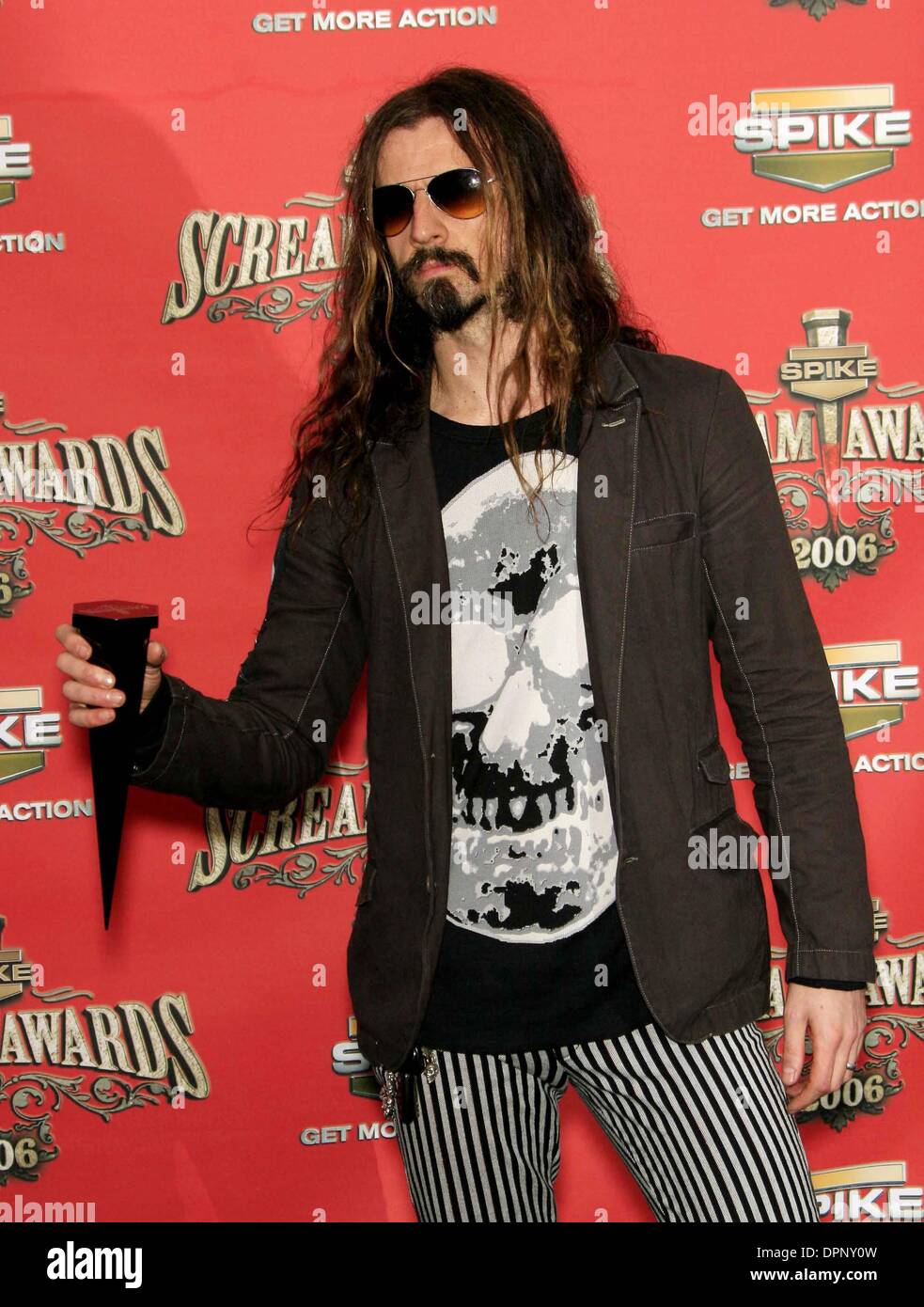 Niña zombie hi-res stock photography and images - Alamy