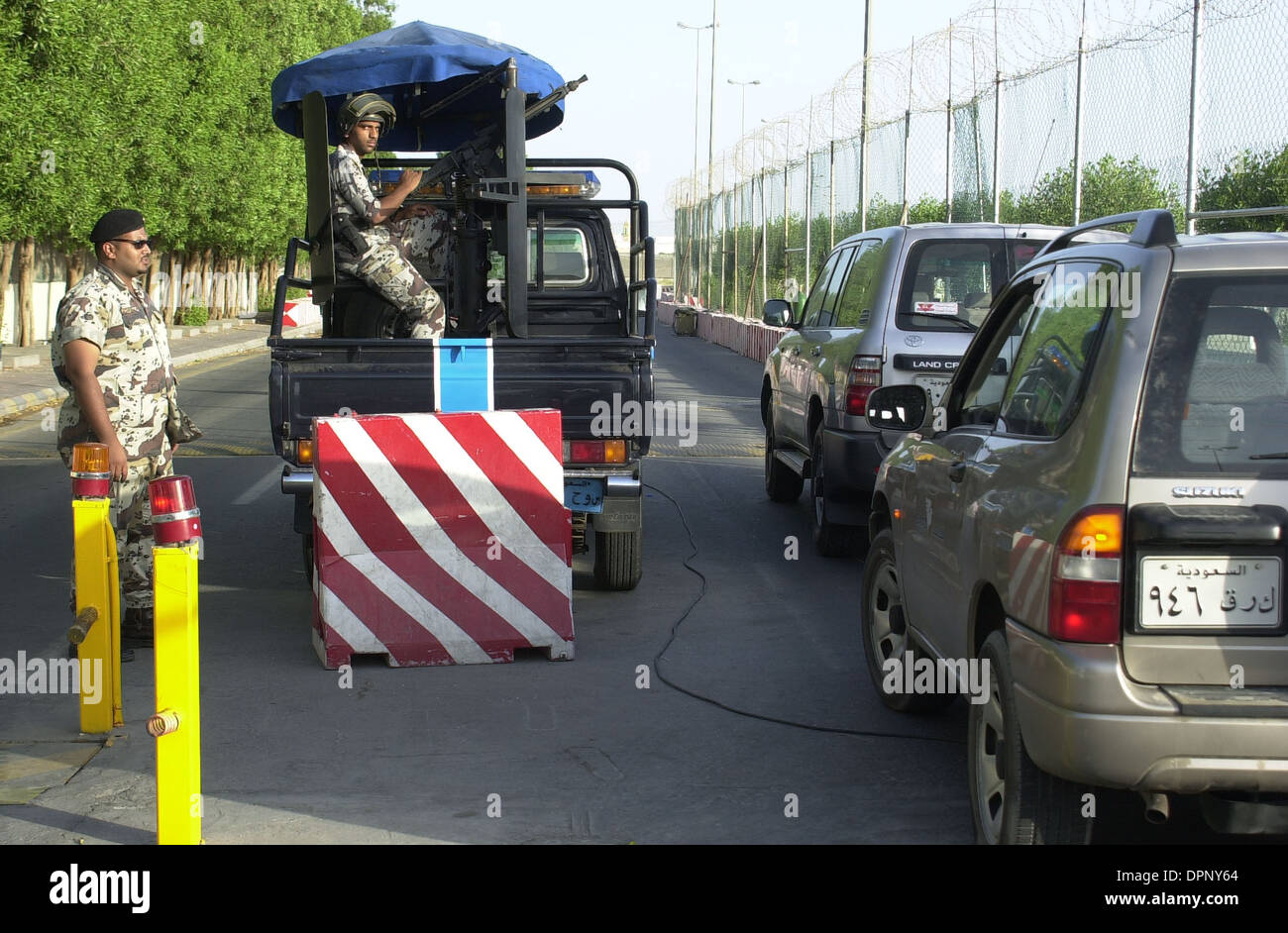 Saudi Army soldiers on duty with police stop searching cars looking for ...