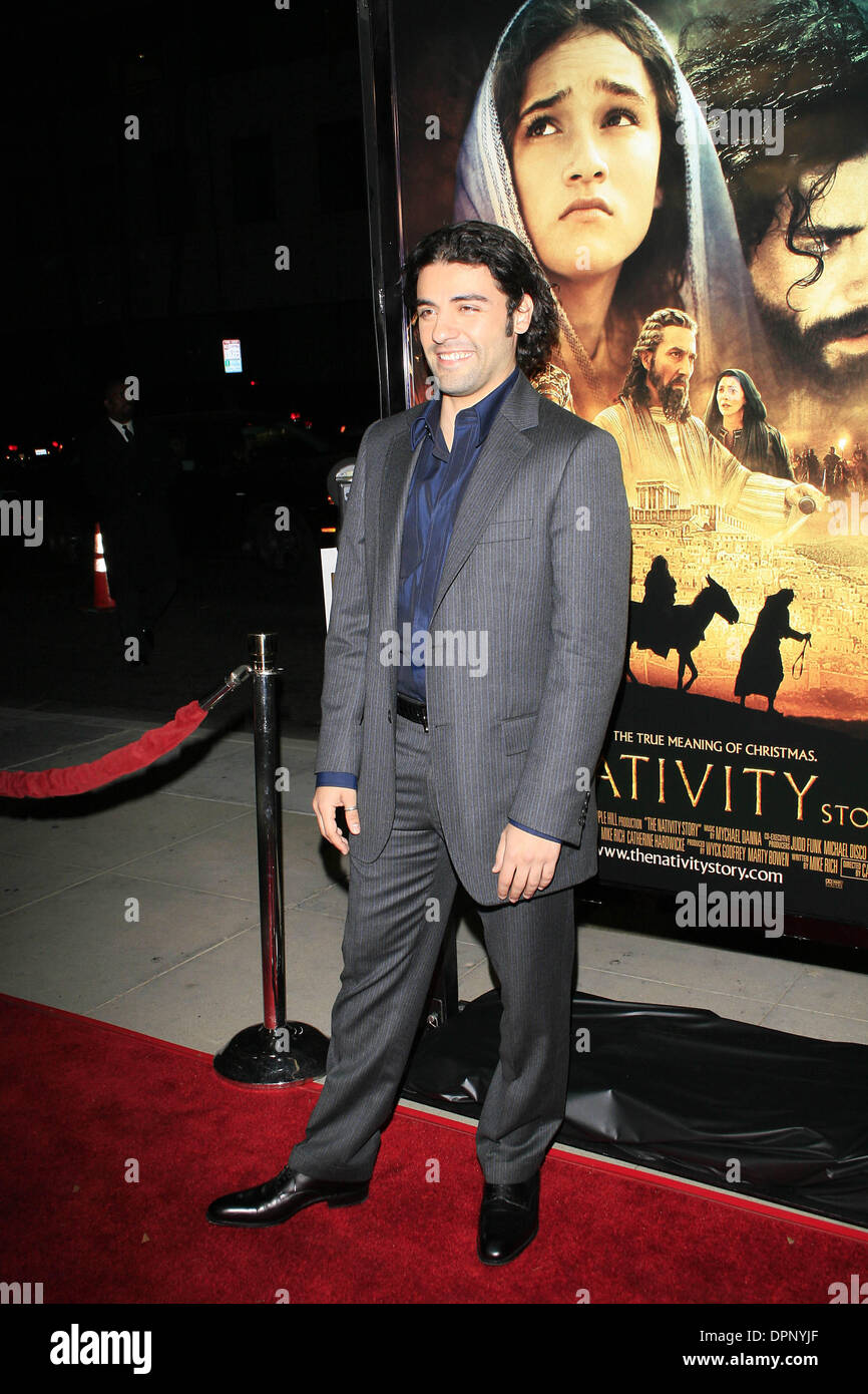 The nativity story 2006 oscar isaac hi-res stock photography and images ...