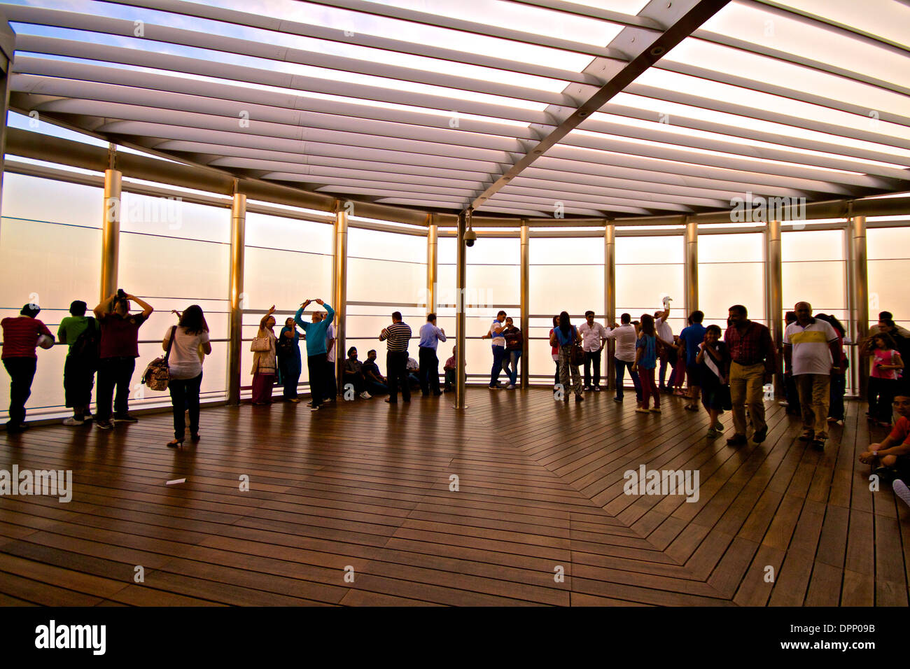 UAE, Dubai, Dubai Mail, Dubai Burj Khalifa, View, Viewing Platform ...