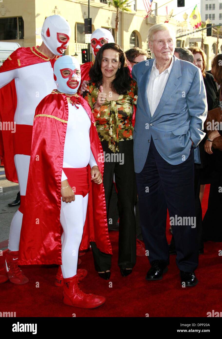 Photos of sumner redstone hi-res stock photography and images - Alamy