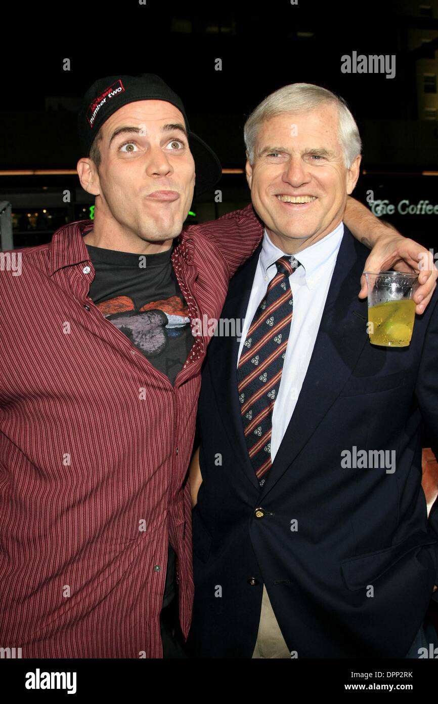 Sept. 21, 2006 - Hollywood, CALIFORNIA, USA - STEVE-O AND HIS FATHER ...