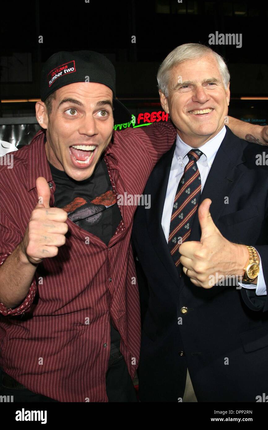 Sept. 21, 2006 - Hollywood, CALIFORNIA, USA - STEVE-O AND HIS FATHER ...