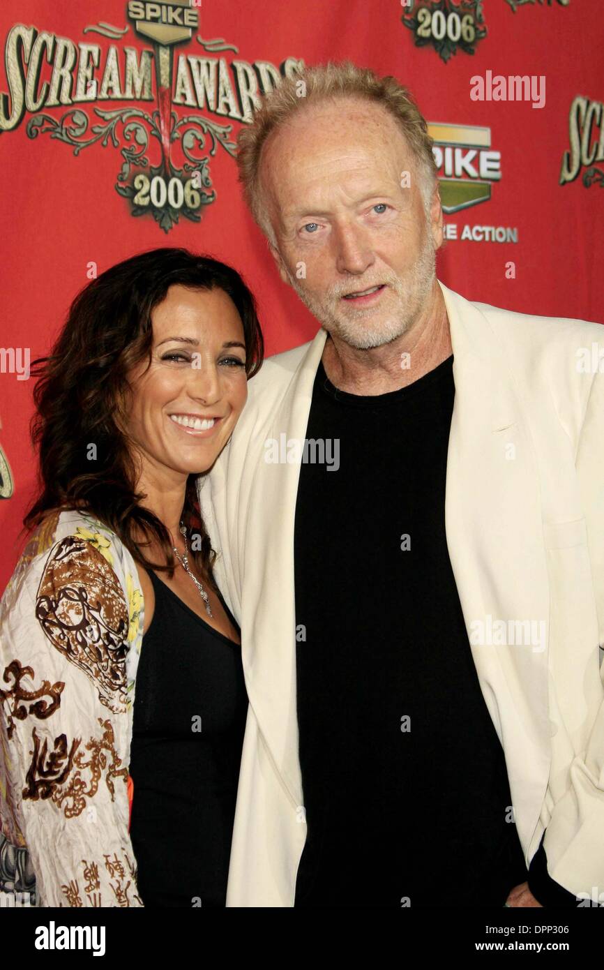 Oct. 7, 2006 - Hollywood, CALIFORNIA, USA - TOBIN BELL AND GUEST ...