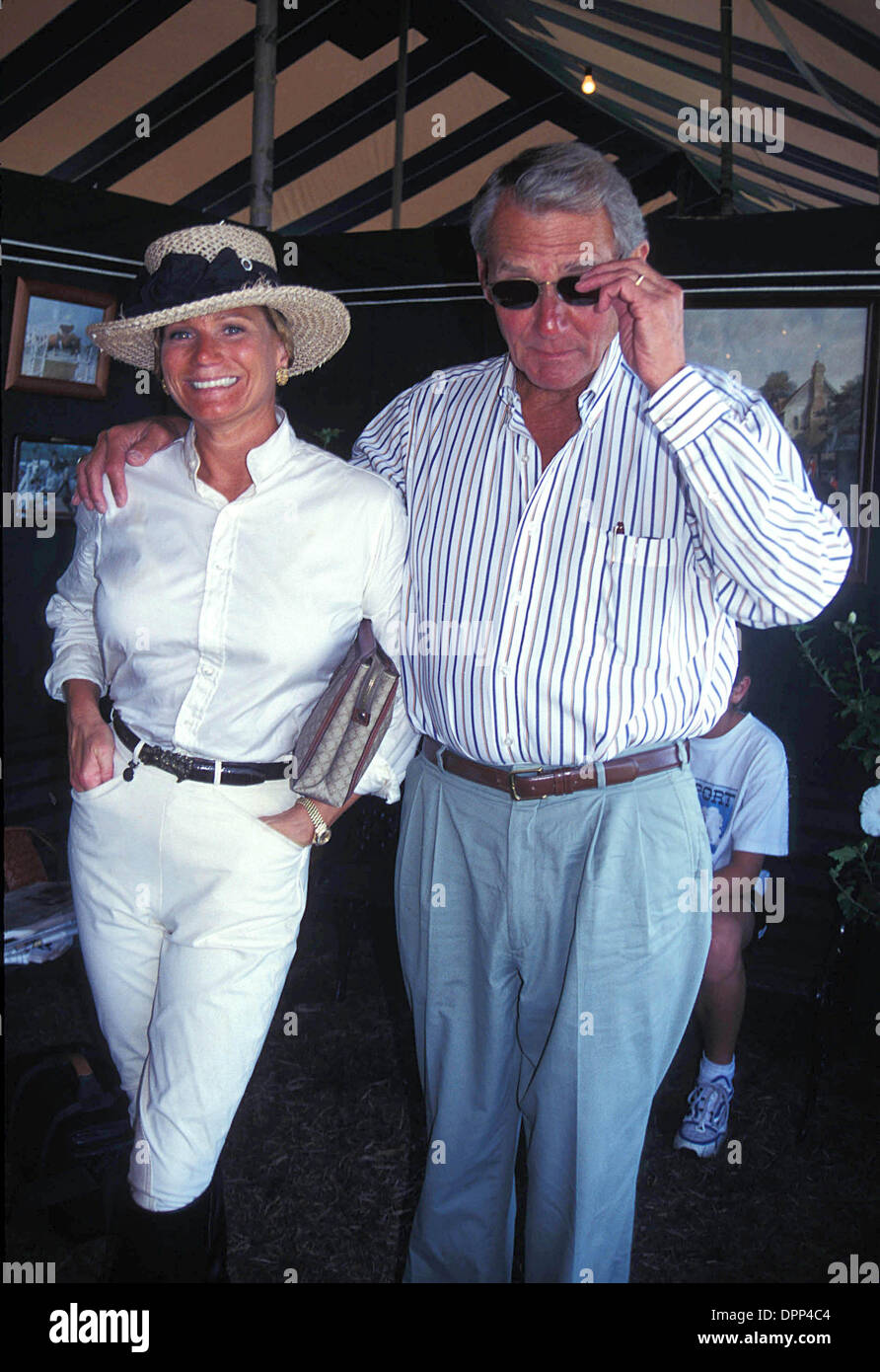 Wife 20 com hi-res stock photography and images - Alamy