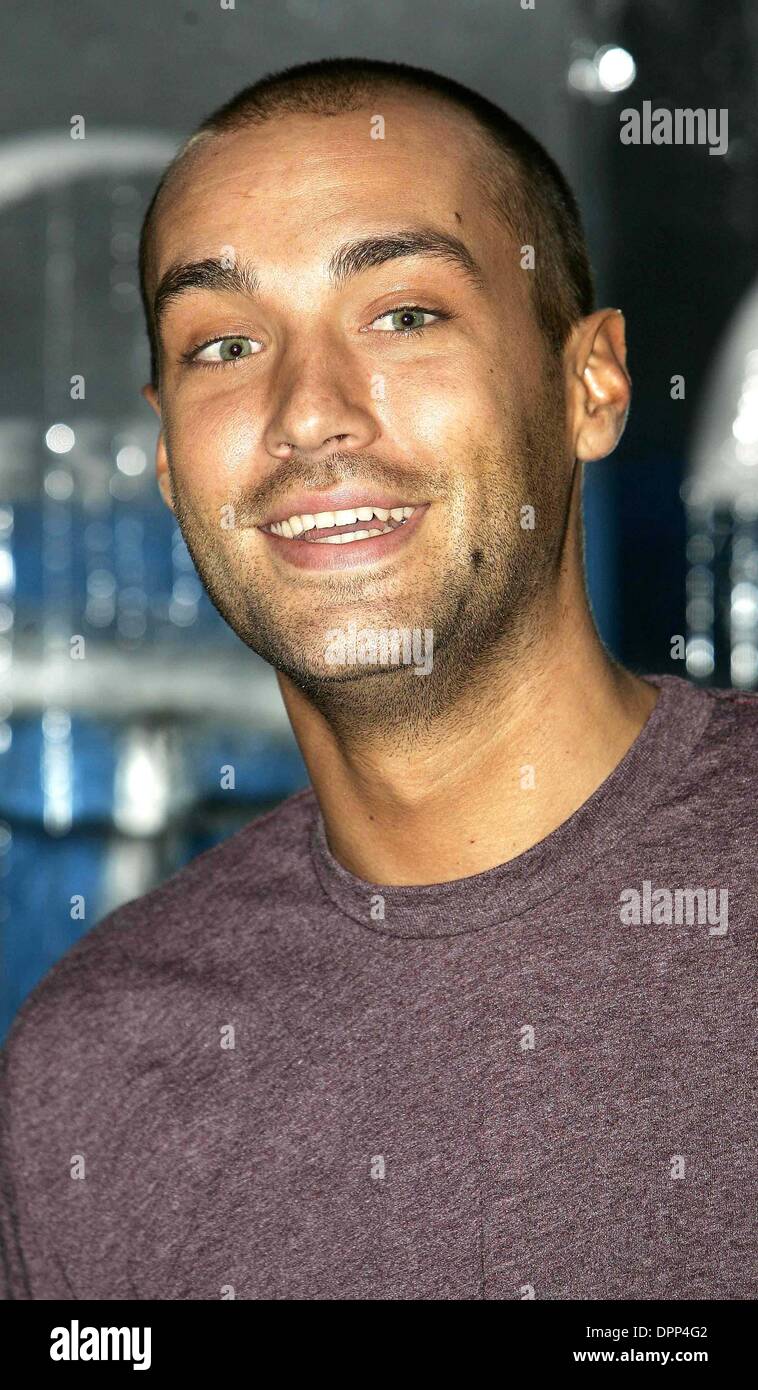 Apr. 26, 2006 - Potters Fields Park, LONDON, ENGLAND - CALUM BEST ...