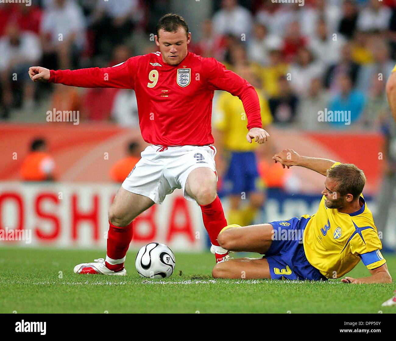 World cup 2006 england v sweden hi-res stock photography and images - Alamy