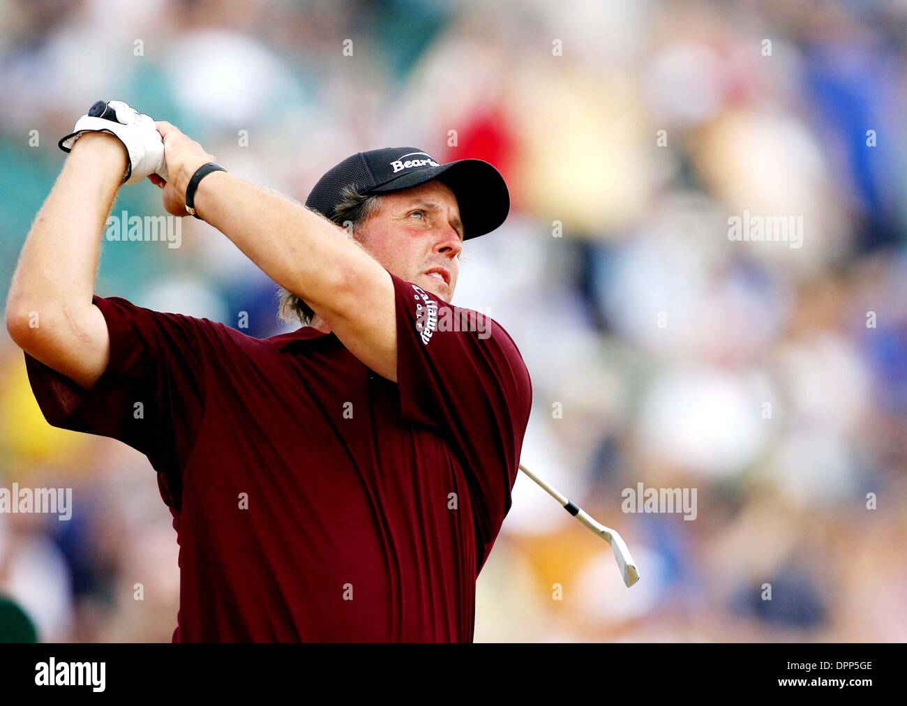 July 22, 2006 - Hoylake, Great Britain - PHIL MICKELSON.ON THE 9TH TEE ...