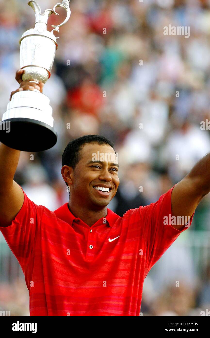 July 23, 2006 - Hoylake, Great Britain - TIGER WOODS.2006 OPEN CHAMPION ...