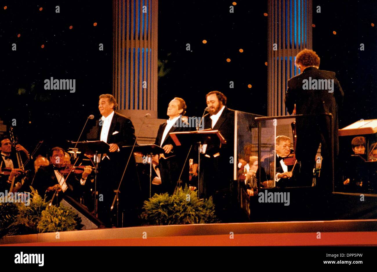 Three tenors hi-res stock photography and images - Alamy