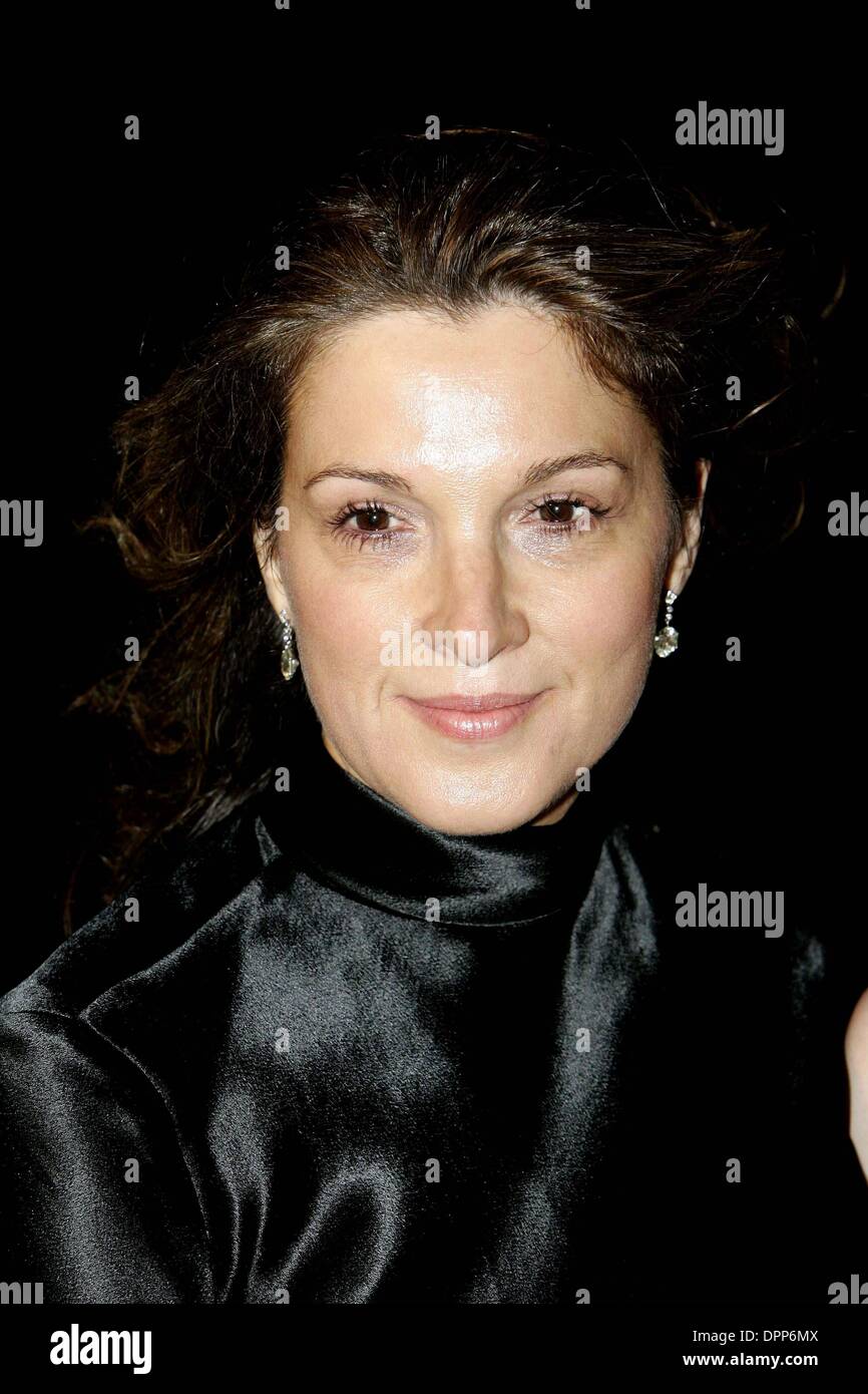 Barbara broccoli producer hi-res stock photography and images - Alamy