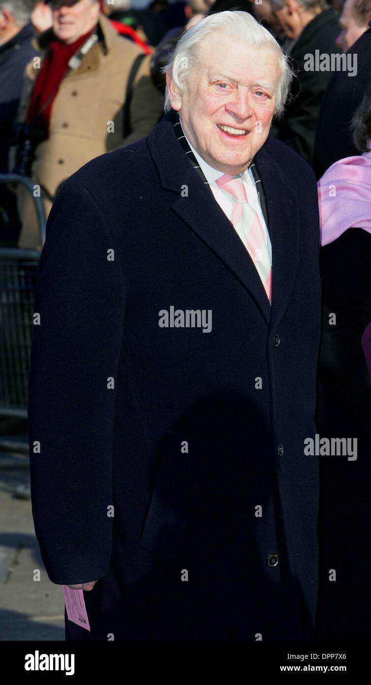 Jimmy perry writer hi-res stock photography and images - Alamy