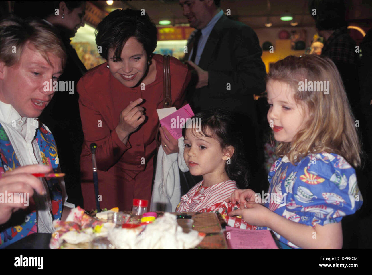 Katie couric 1996 hi-res stock photography and images - Alamy