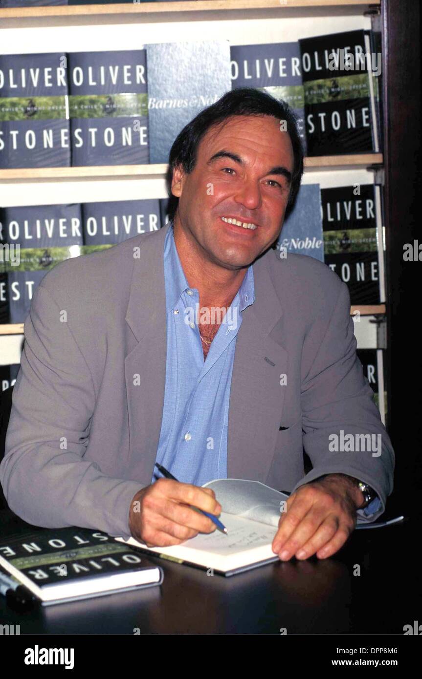 May 4, 2006 - K9886WW.OLIVER STONE BOOK SIGNING ''A CHILD'S NIGHT DREAM ...