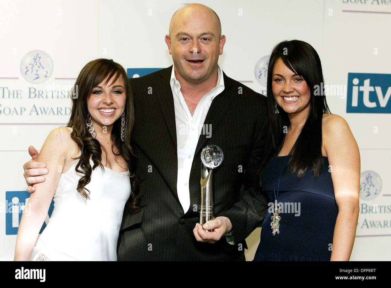 May 20, 2006 - Bbc Studios, Wood Lane, LONDON, ENGLAND - L.LYTTON,R ...