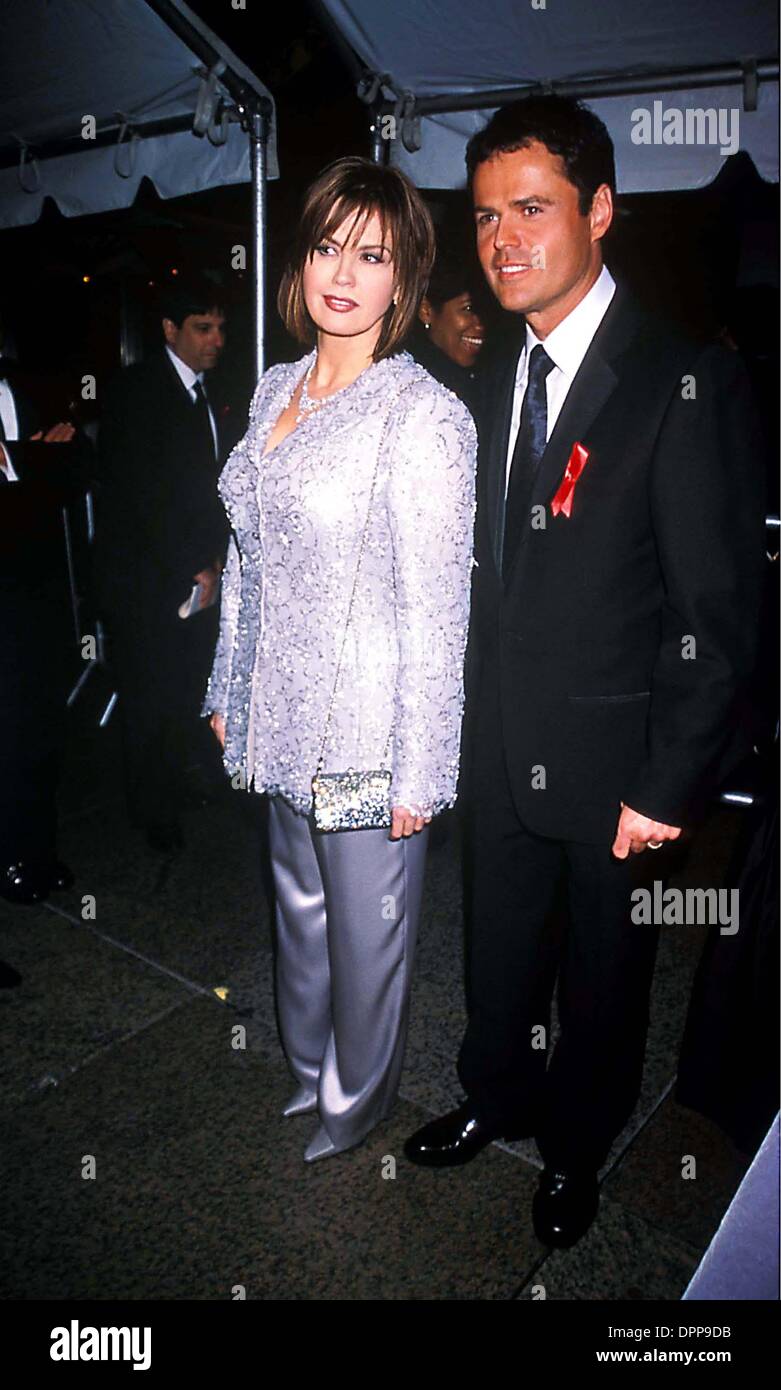 Daytime emmy awards 27th hi-res stock photography and images - Alamy