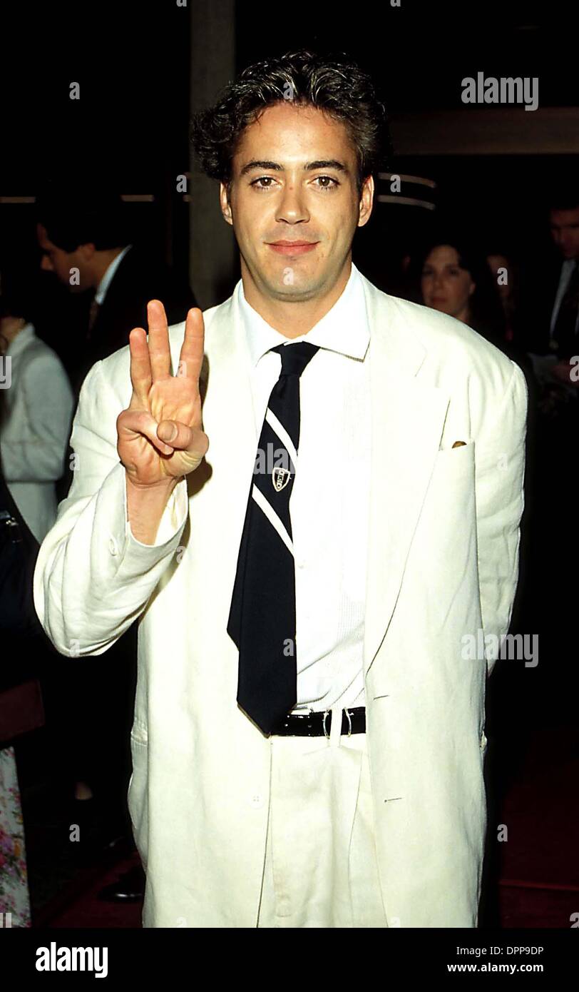 Robert downey jr and tom hi-res stock photography and images - Alamy