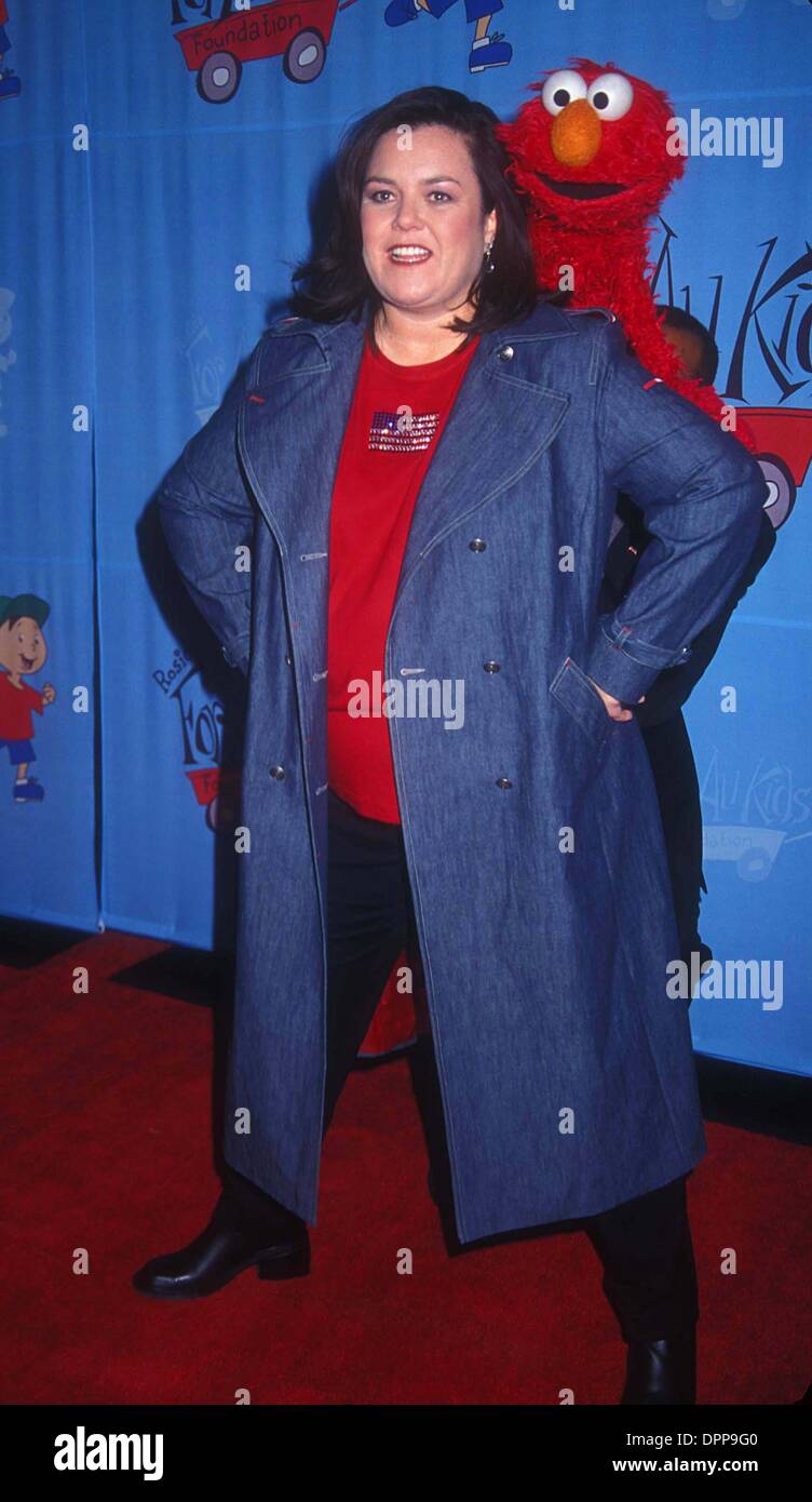 Aug. 24, 2006 - ROSIE O'DONNELL WITH ELMO AT 4TH ANNIVERSARY FOR ALL ...