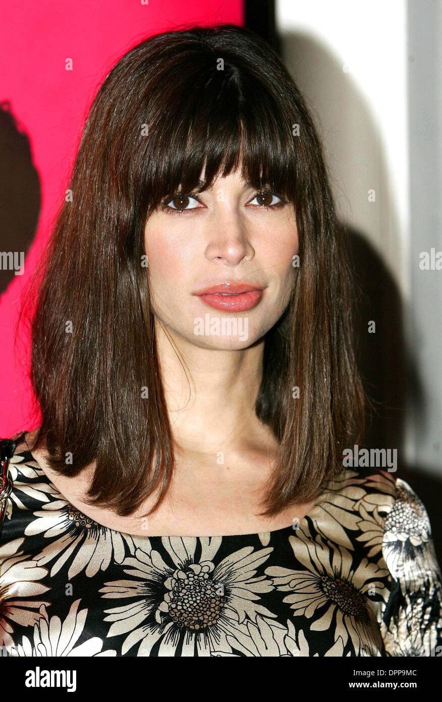 Oct. 24, 2006 - The Aldwych Theatre, LONDON, ENGLAND - LISA B.MODEL ...