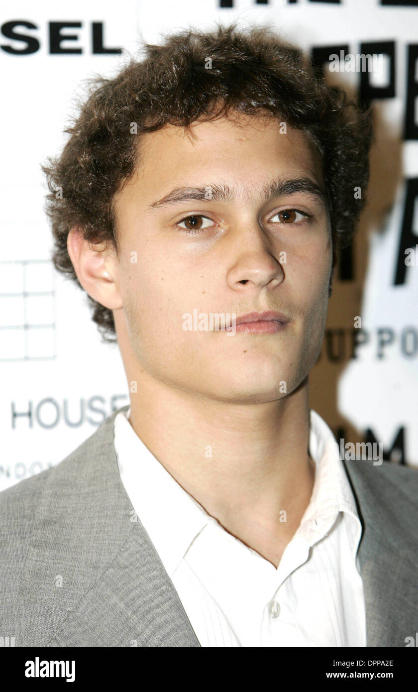 Nov. 29, 2006 - Hammersmith Palais, LONDON, ENGLAND - RAFI GAVRON.ACTOR ...