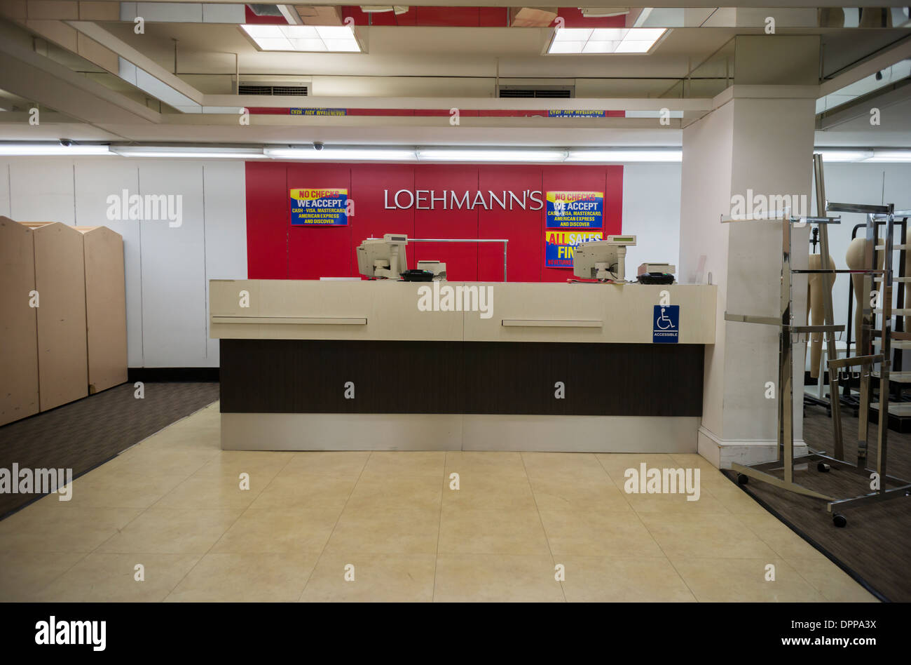 A Loehmann's department store in the Chelsea neighborhood of New York ...