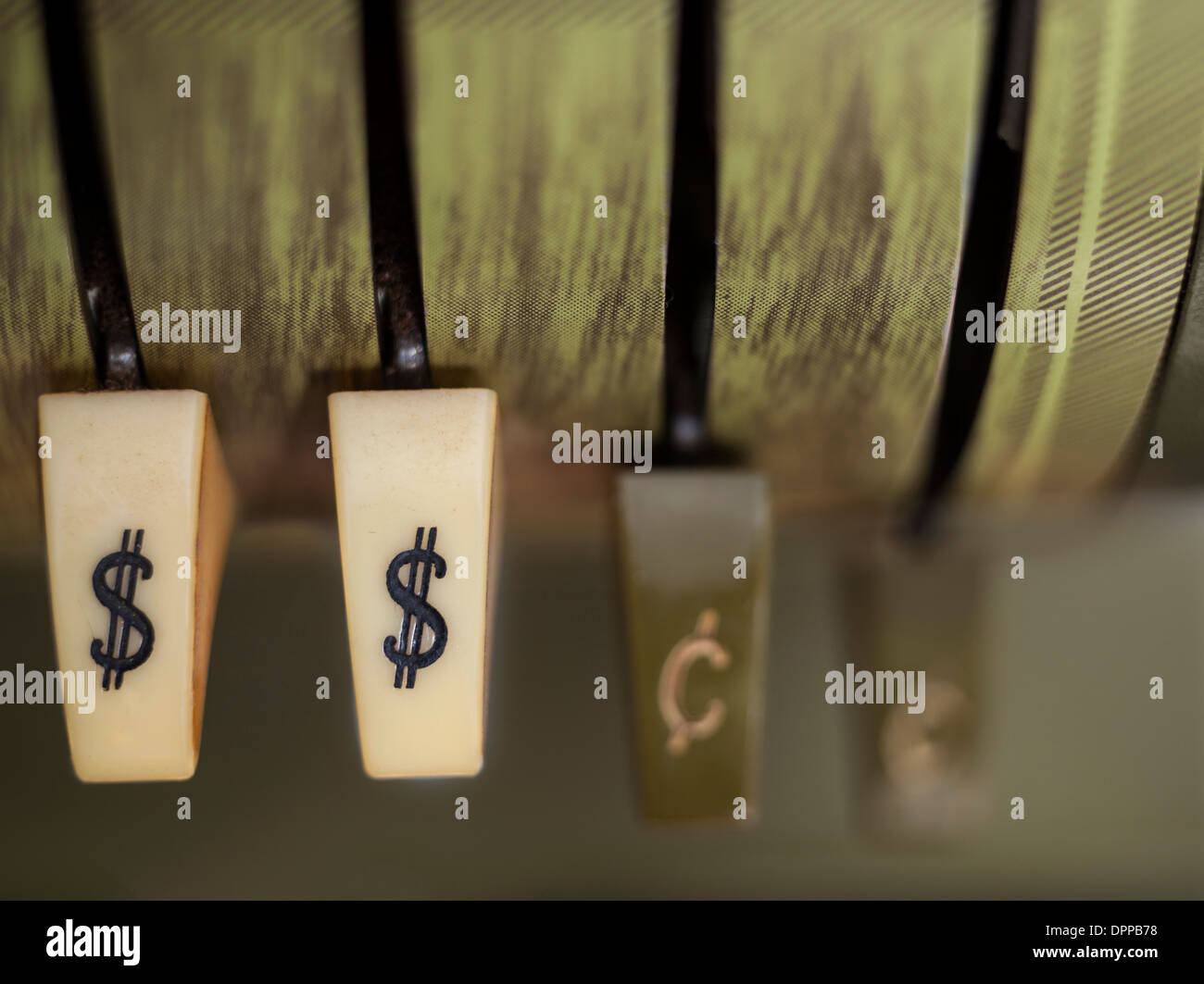 Cash register hi-res stock photography and images - Alamy