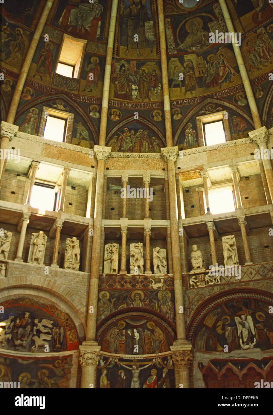 Romanesque gothic transition hi-res stock photography and images - Alamy