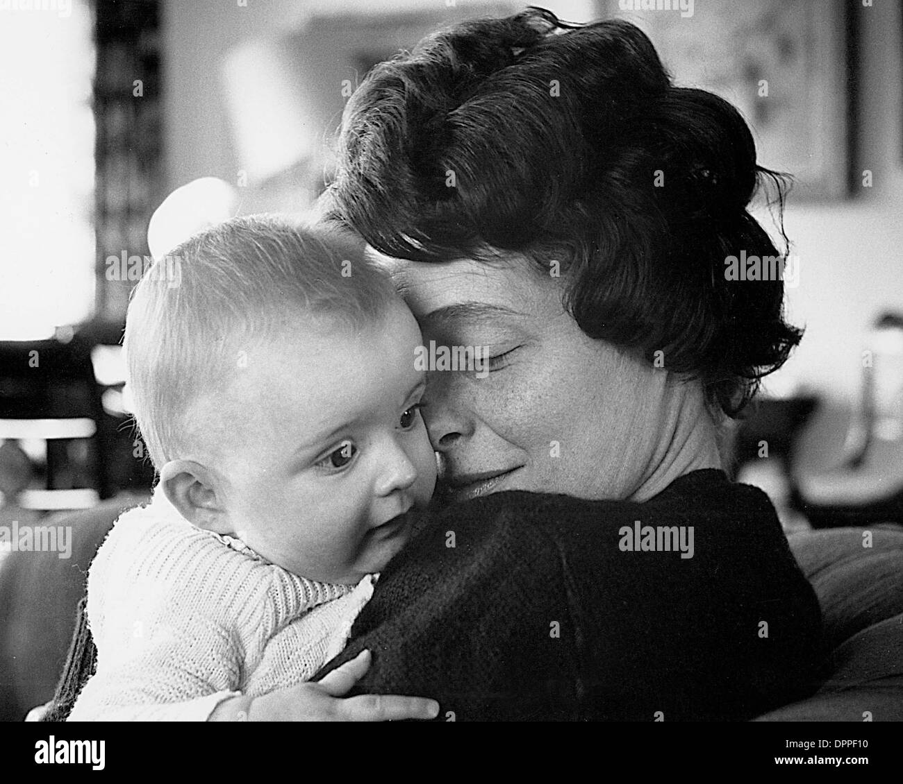 Jan. 19, 2006 - PICTURIAL PRESS- 1965.PATRICIA NEAL.LUCY NEAL(Credit ...