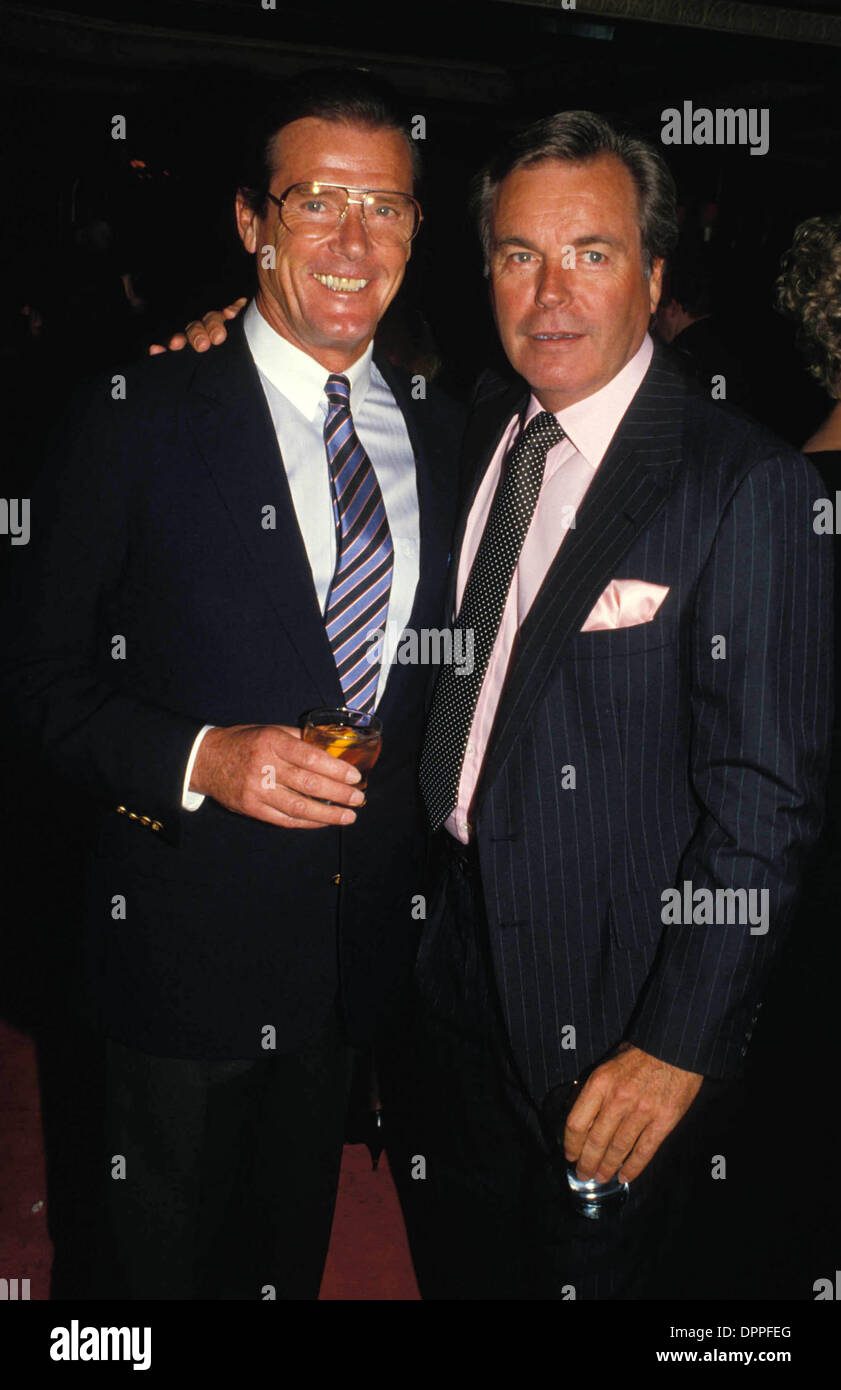 Roger wagner hi-res stock photography and images - Alamy