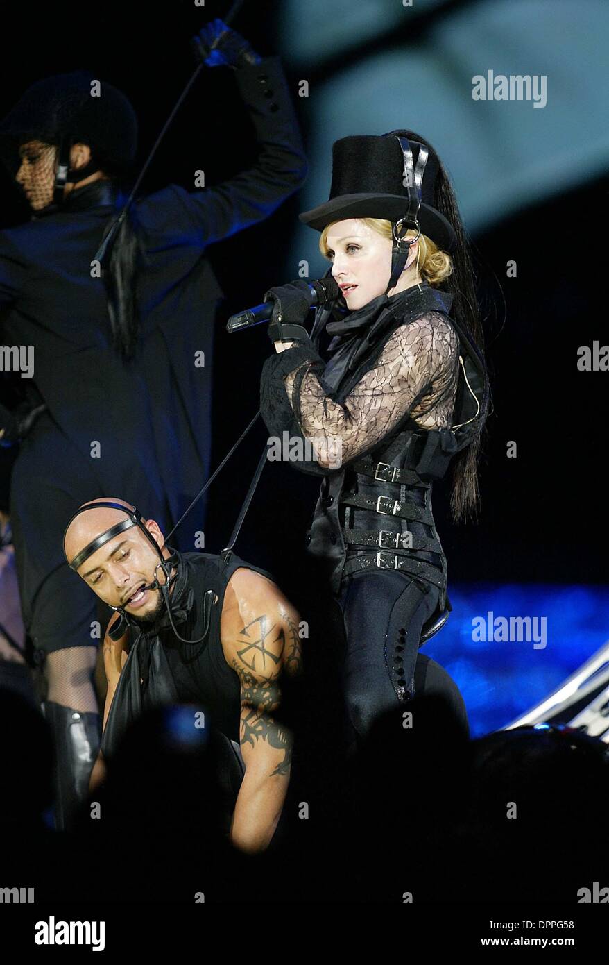 June 29, 2006 - K48469LCV.MADONNA OPENING NIGHT CONCERT '' CONFESSION ...