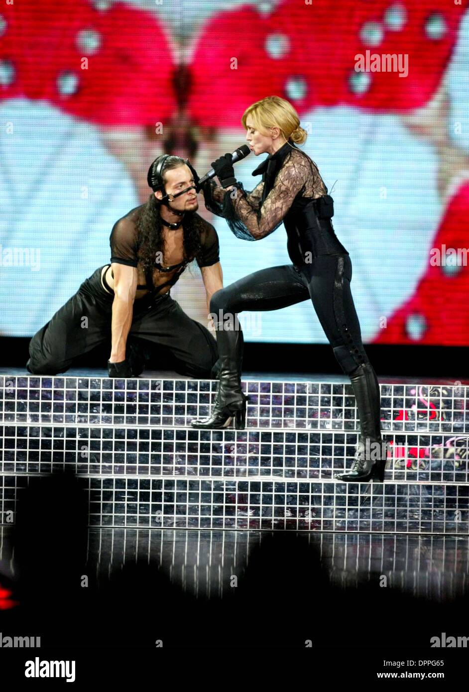 June 29, 2006 - K48469LCV.MADONNA OPENING NIGHT CONCERT '' CONFESSION ...