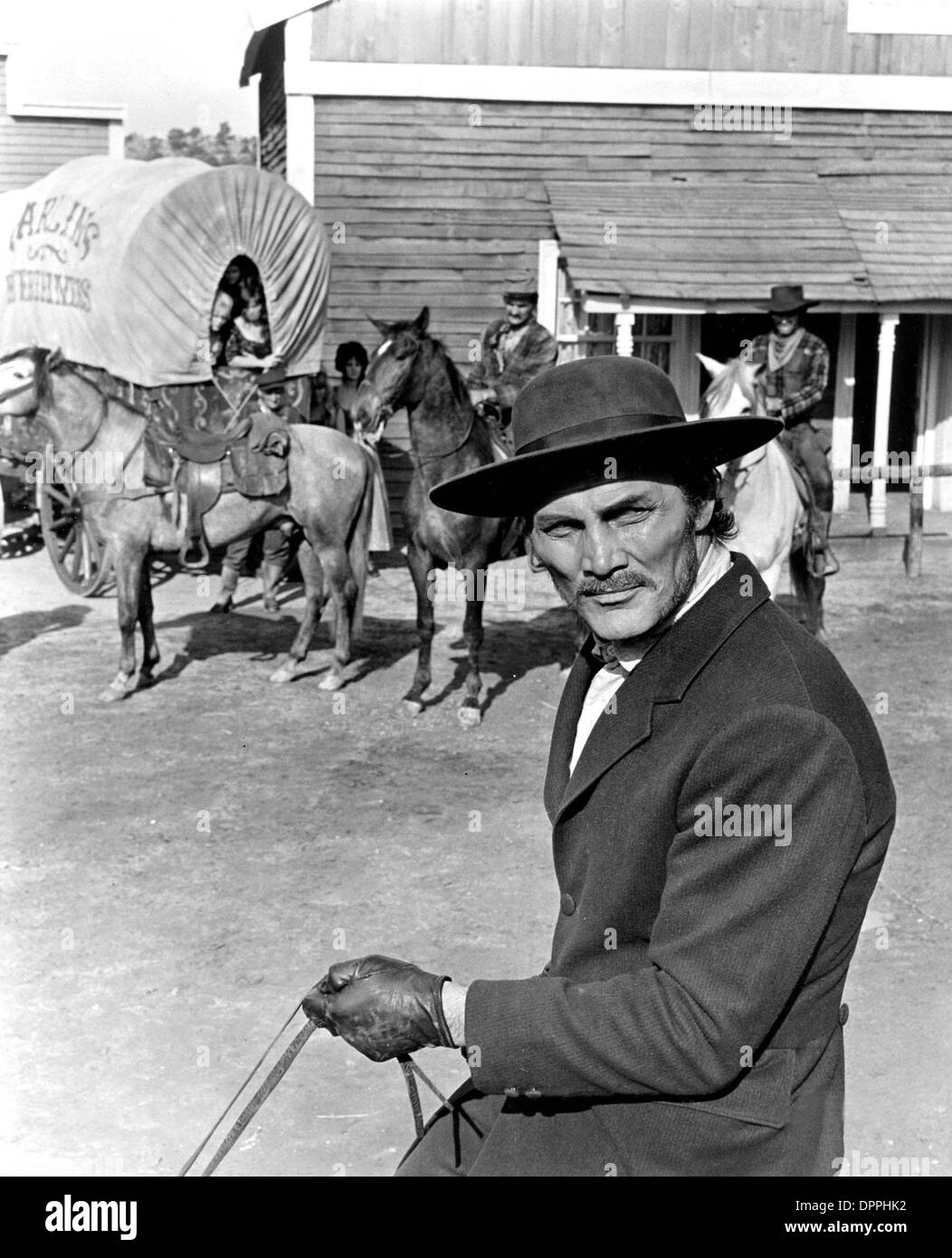 Dec 14 2006 jack palance hi-res stock photography and images - Alamy