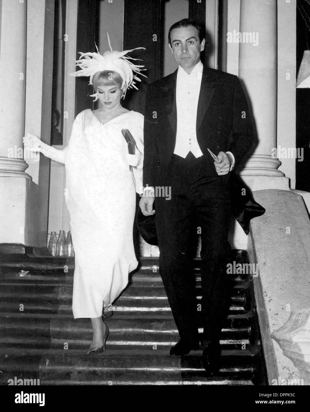 Apr. 6, 2006 - SEAN CONNERY WITH DIANA CILENTO 02-16-1965.SUPPLIED BY ...