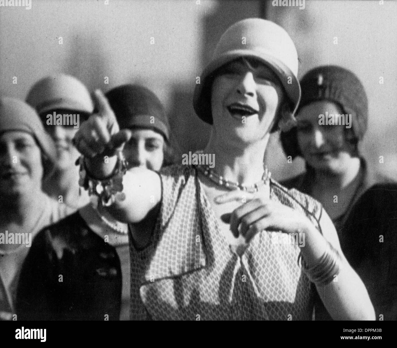 June 6, 2006 - FANNY BRICE , THE BIGGEST OF THE ZIEGFIELD STARS SINGS ...