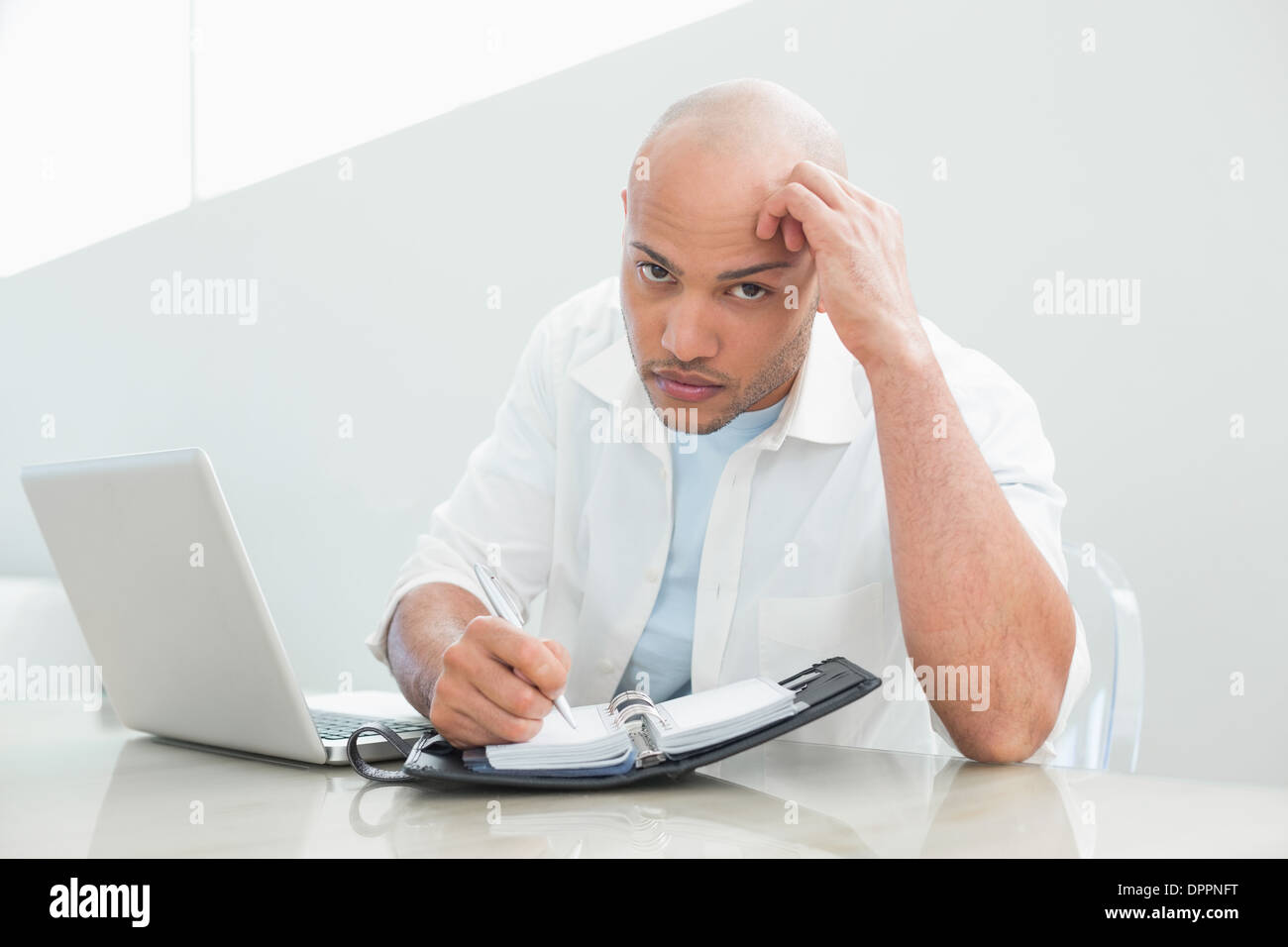 Laptop writing hi-res stock photography and images - Alamy