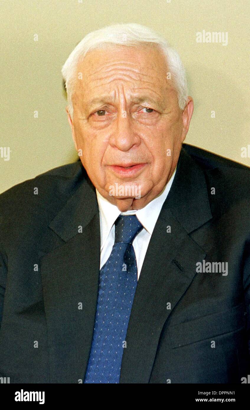 Ariel sharon bush hi-res stock photography and images - Alamy