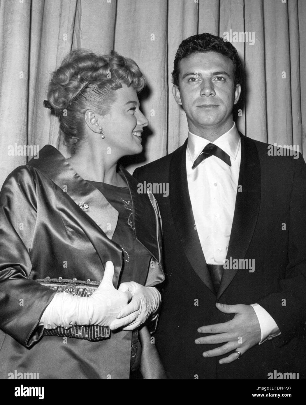 Jan 23 2006 H437tony Franciosa With Shelley Winterssupplied By Credit Image © Globe