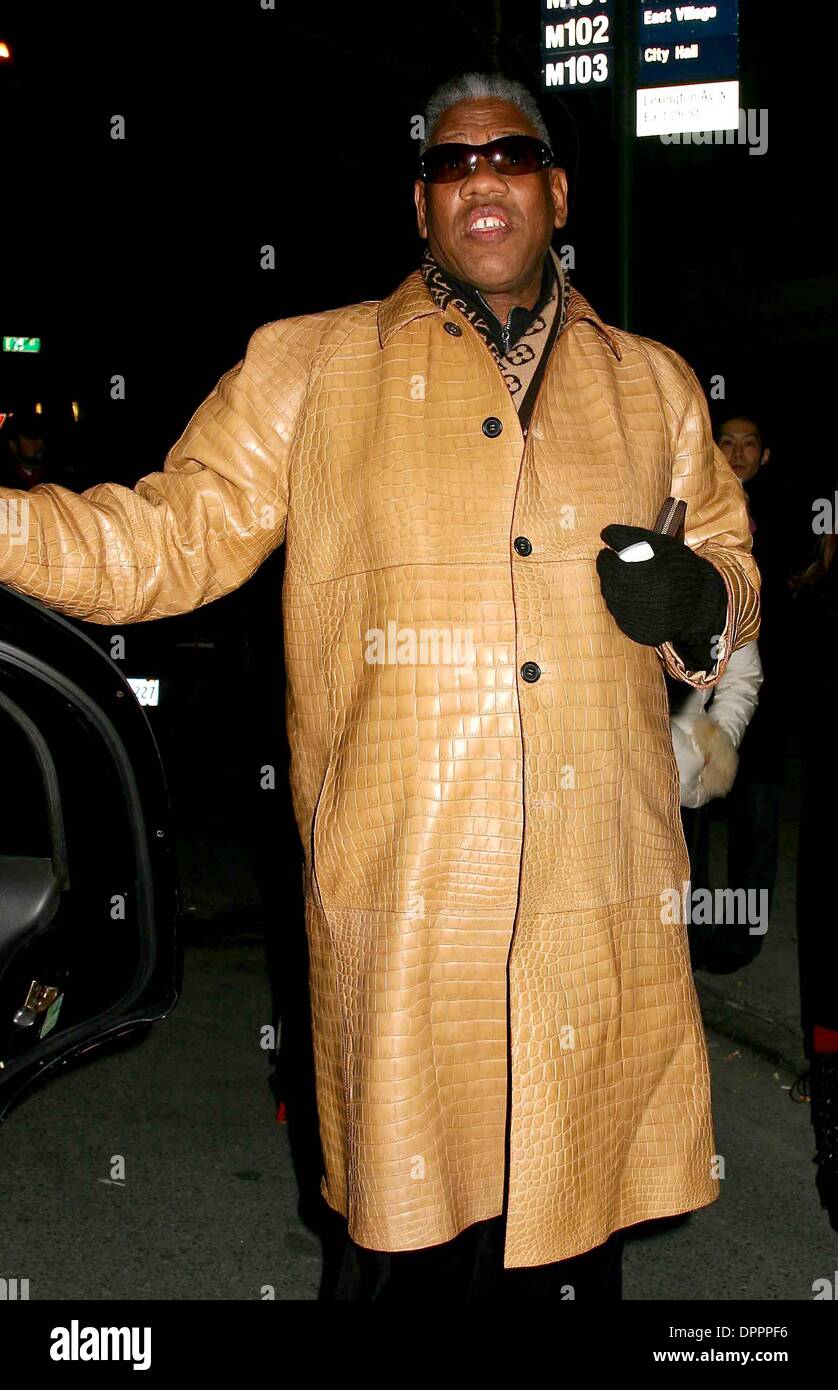 Feb. 6, 2006 - K46799ML..CELEBS OUT AND ABOUT AT THE 2006 OLYMPUS ...