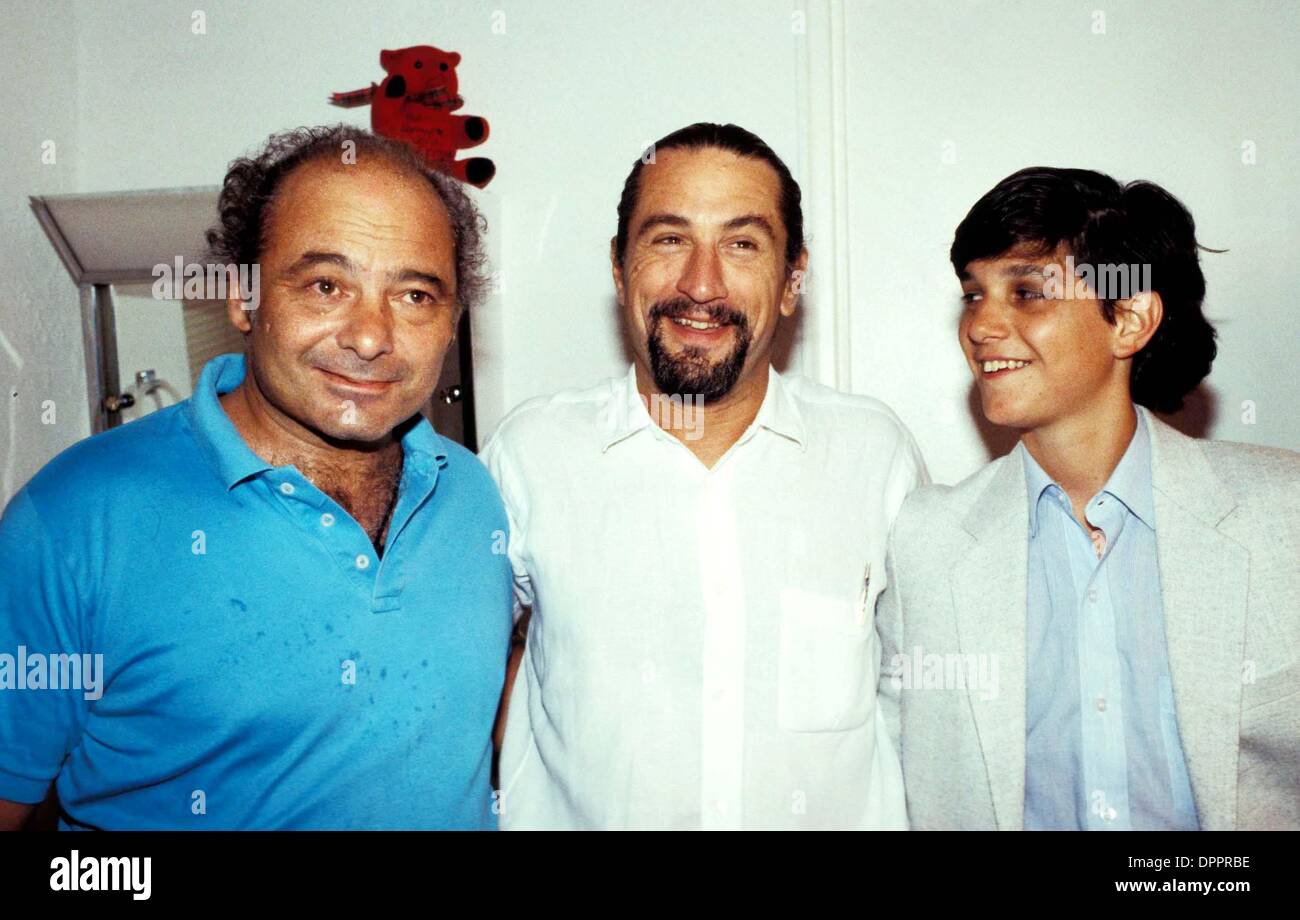 Ralph macchio 1986 hi-res stock photography and images - Alamy